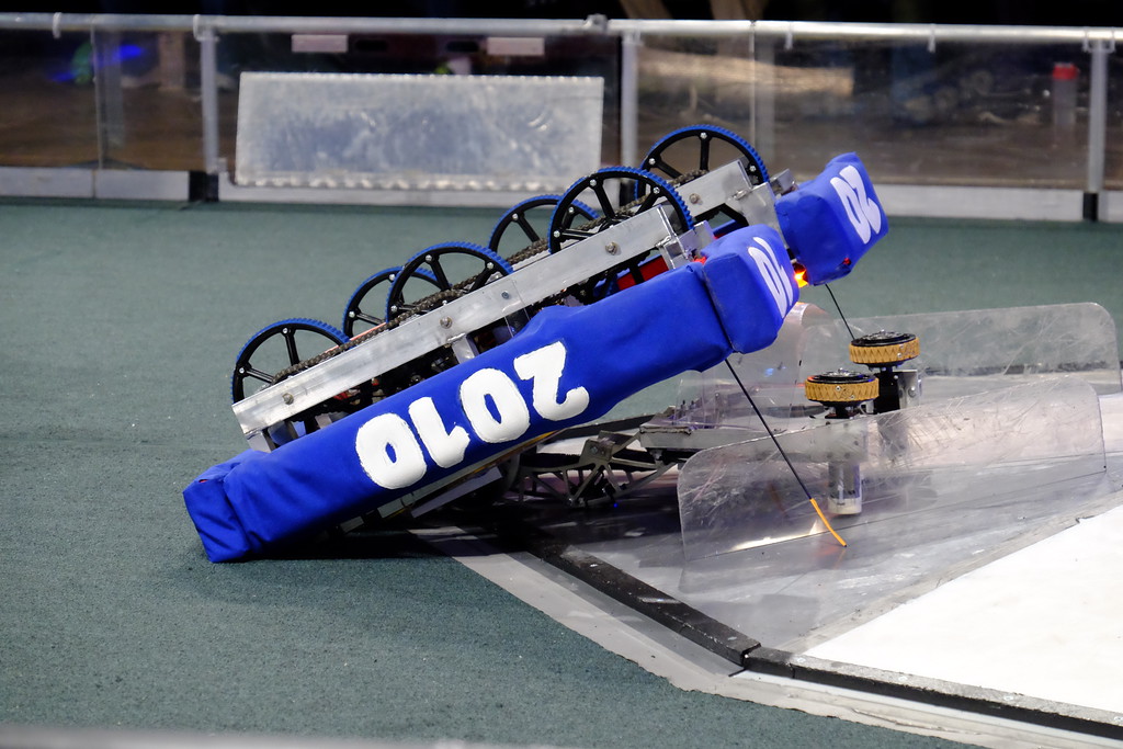 Team Photo 2016 V2 – The Lightning Bots